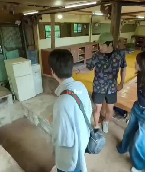 BTS Community Post - jin is really very kind person ☺️ love you jin oppa...💗💗💕