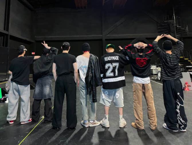 ENHYPEN Community Post - IT'S OFFICIALLY EN-CHELLA DAY!🔥FIGHTING MY ...