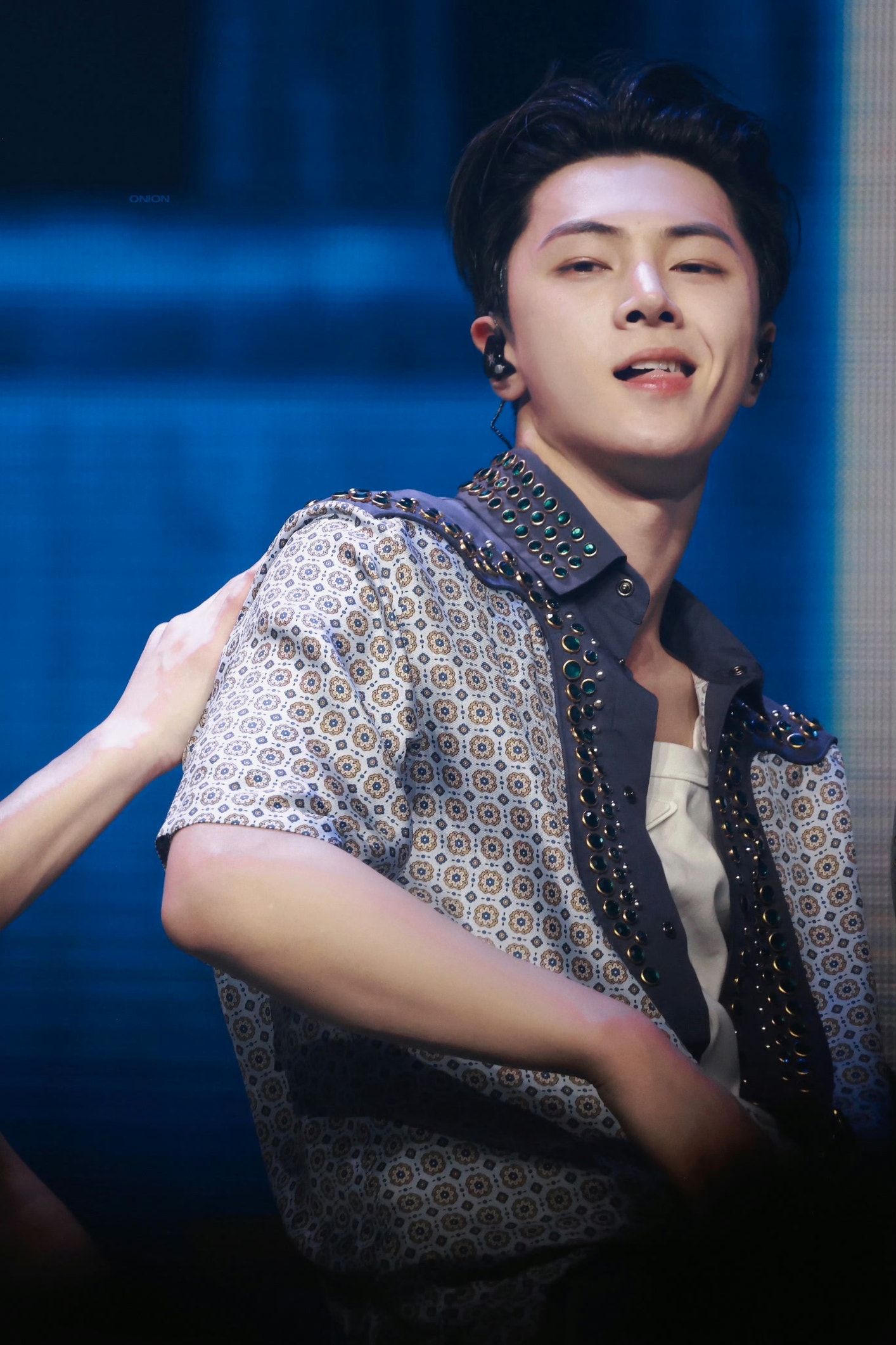 ENHYPEN Community Post - jay…