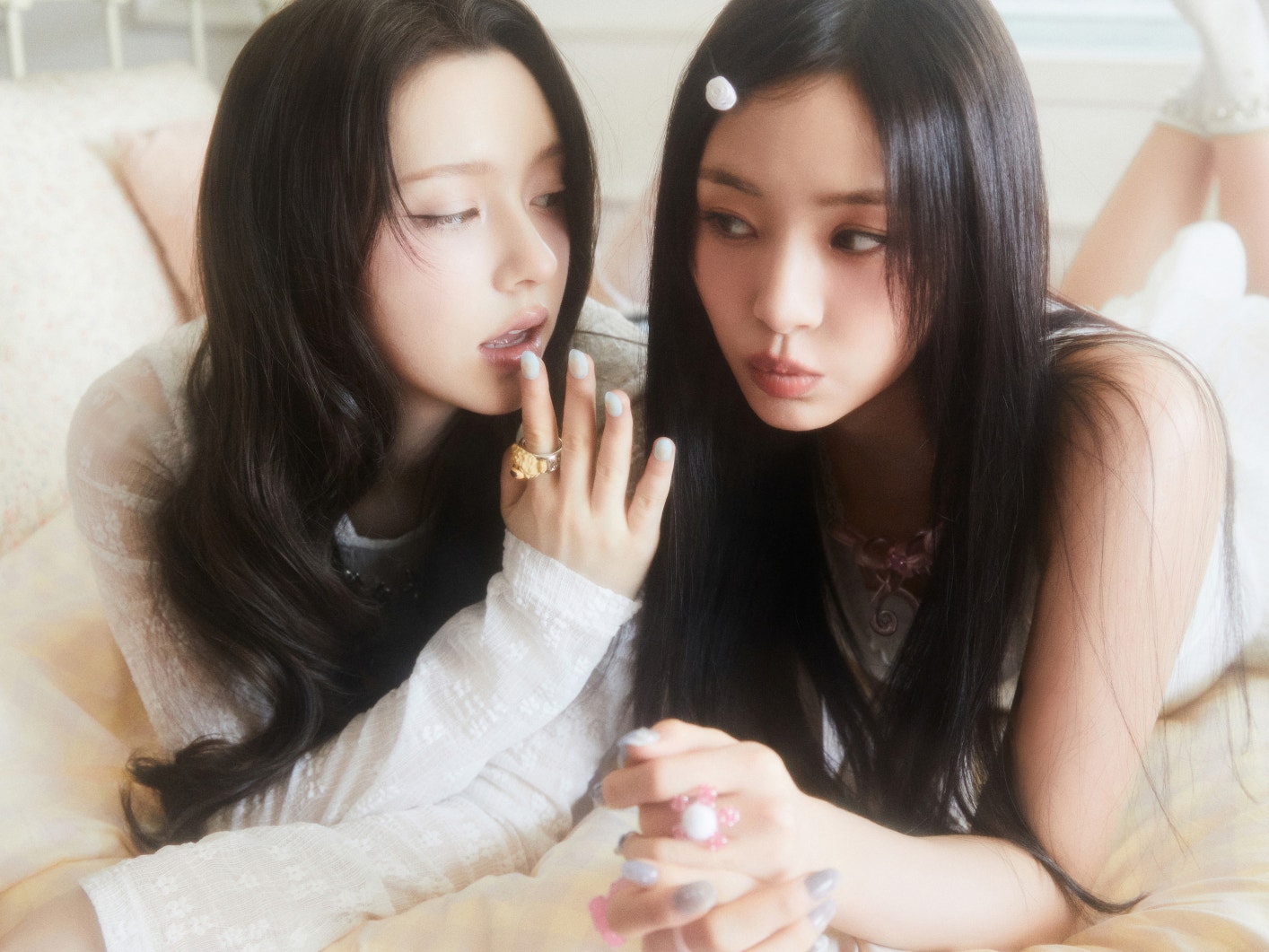 Weverse FIFTY FIFTY Image - FIFTY FIFTY 3RD MINI ALBUM [𝓓𝓪𝔂 & 𝓝𝓲𝓰𝓱𝓽 ...