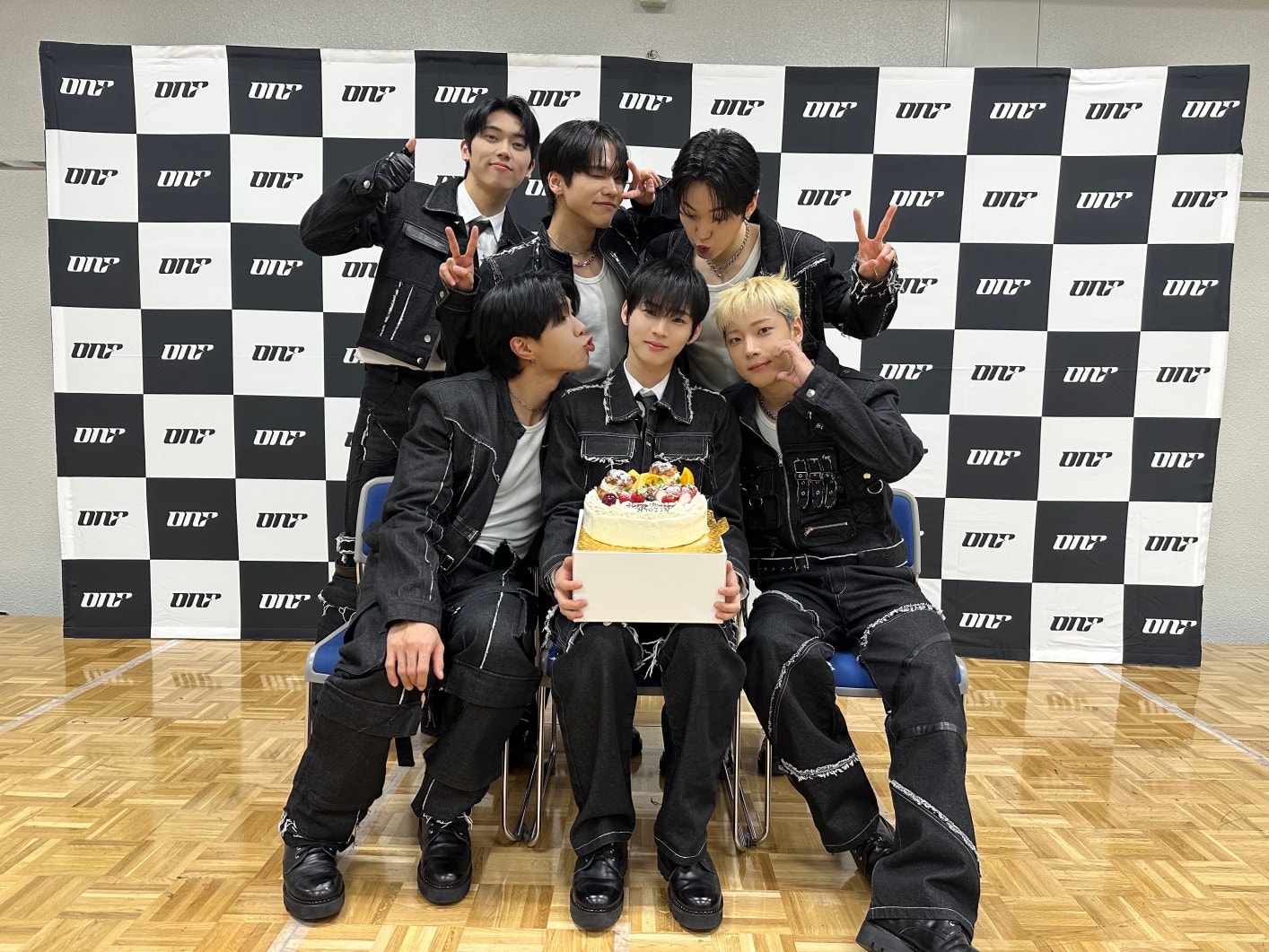 ONF Community Post - FUSEの皆さん1週間ありがとうございました⭐️🩷😍 また必ず会いに来ます！！！💡 - U