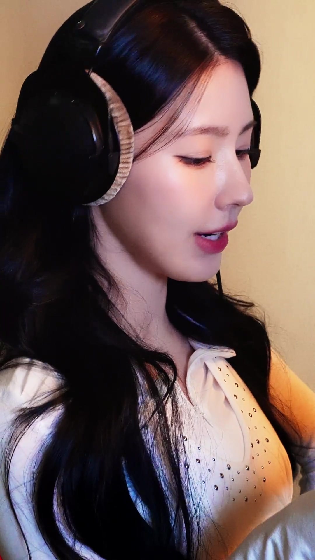 Weverse i-dle (아이들) Media - 미연(MIYEON), Jike Junyi - 'Glow Up' SPECIAL CLIP Teaser