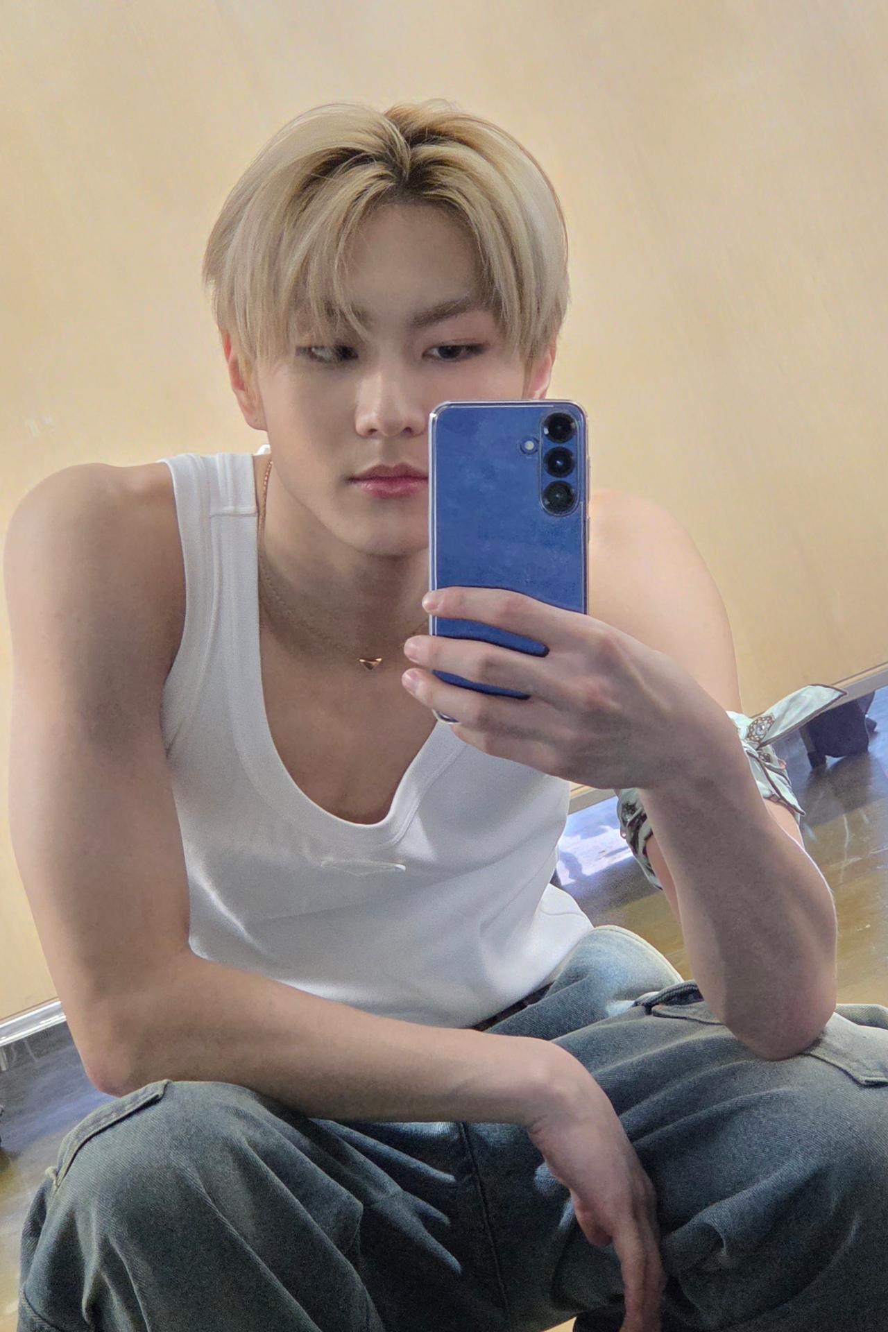 ENHYPEN Community Post - Omg Jungwon, please have mercy on us 😭🙏🏻