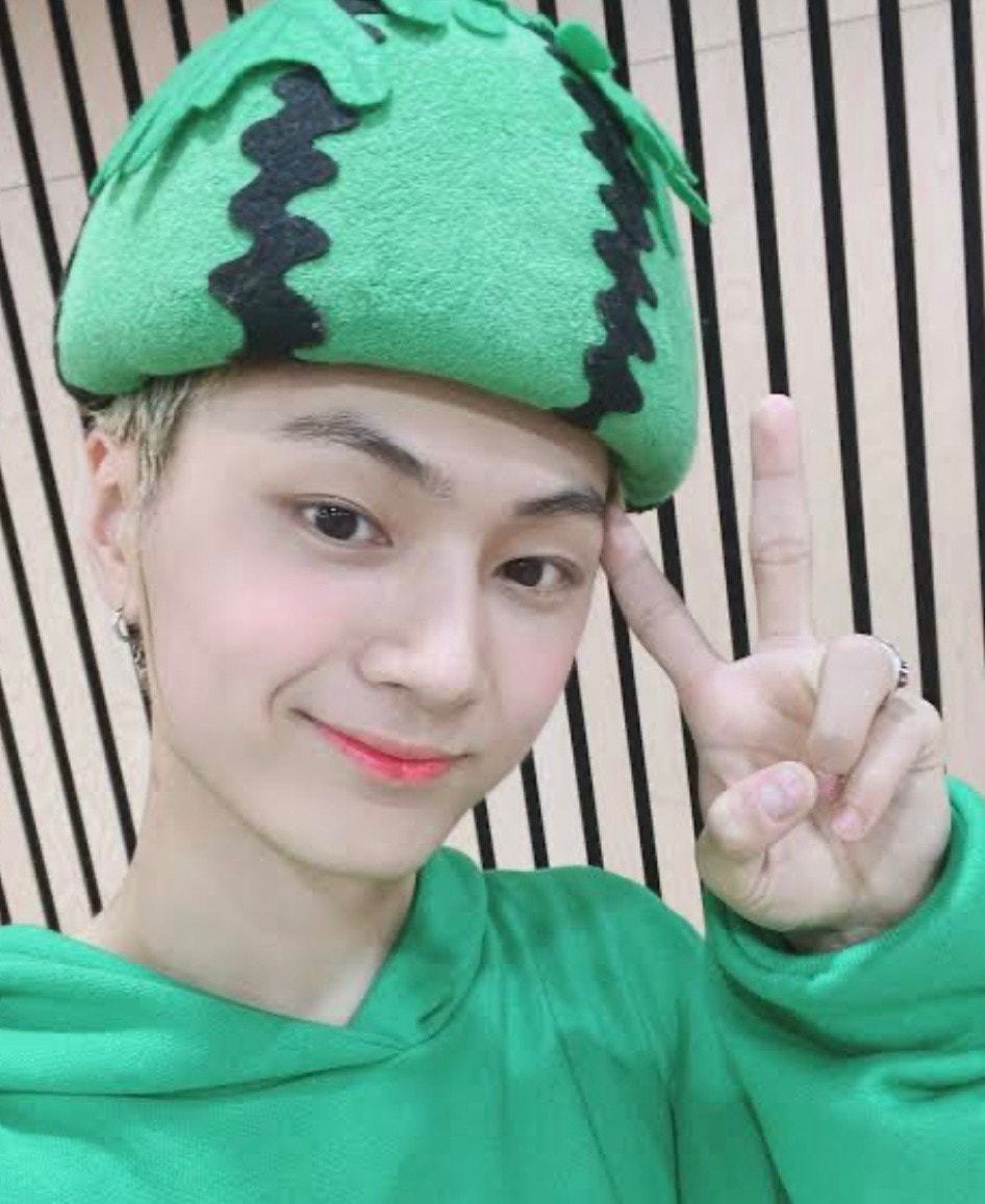 ENHYPEN Community Post - 🎉🎂Happy JAY Day 🐈‍⬛💖 チャレンジ精神旺盛でストイック、優しくて 気配り ...