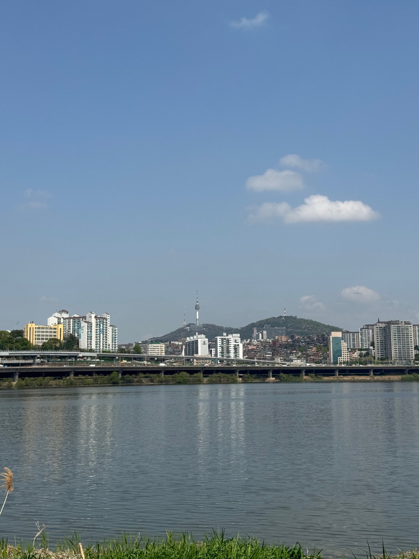 SEVENTEEN Community Post - weather is so nice today! have a happy day ...