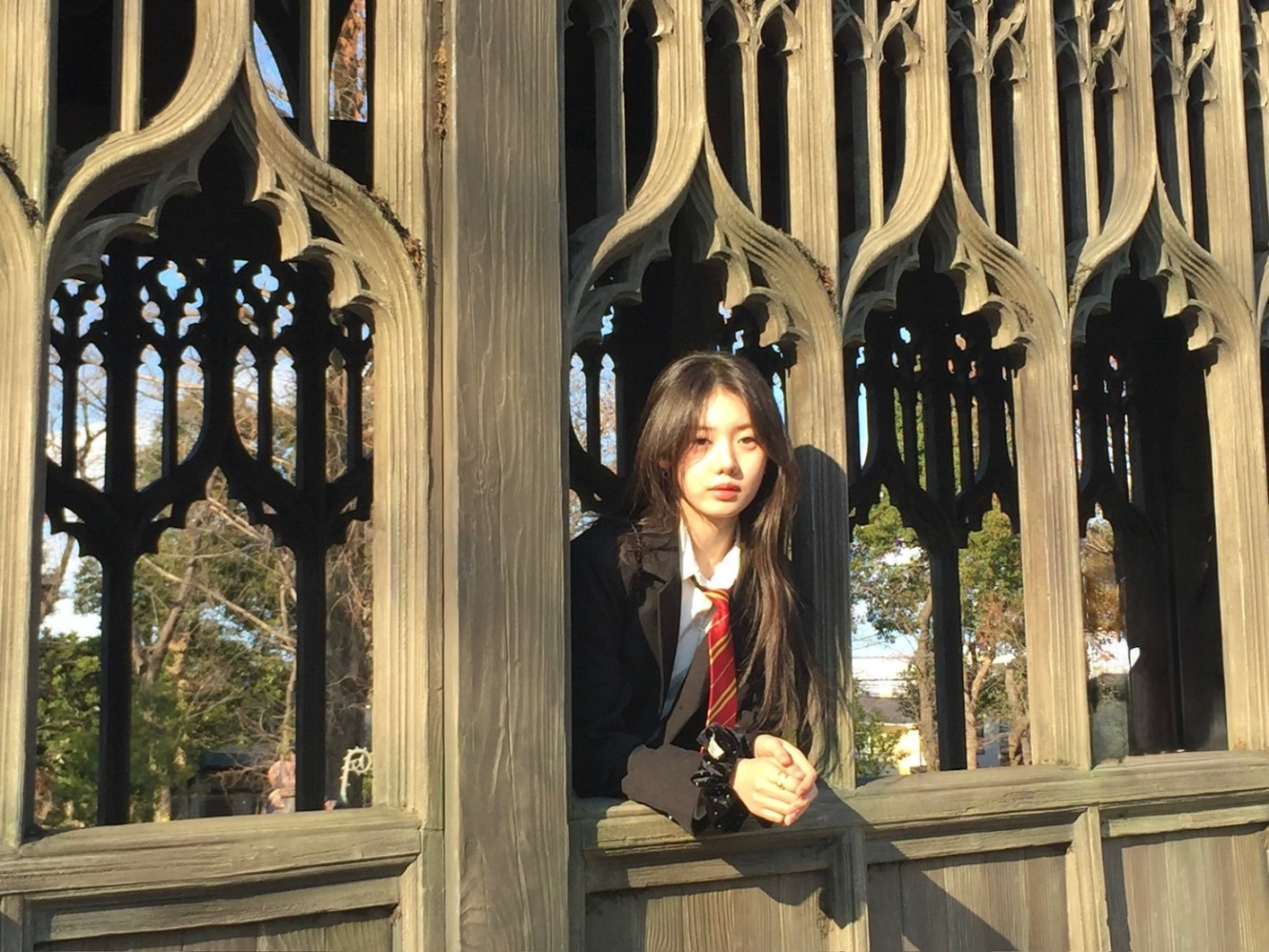 BABYMONSTER Community Post - Aurora Harry Potter 🫣💗