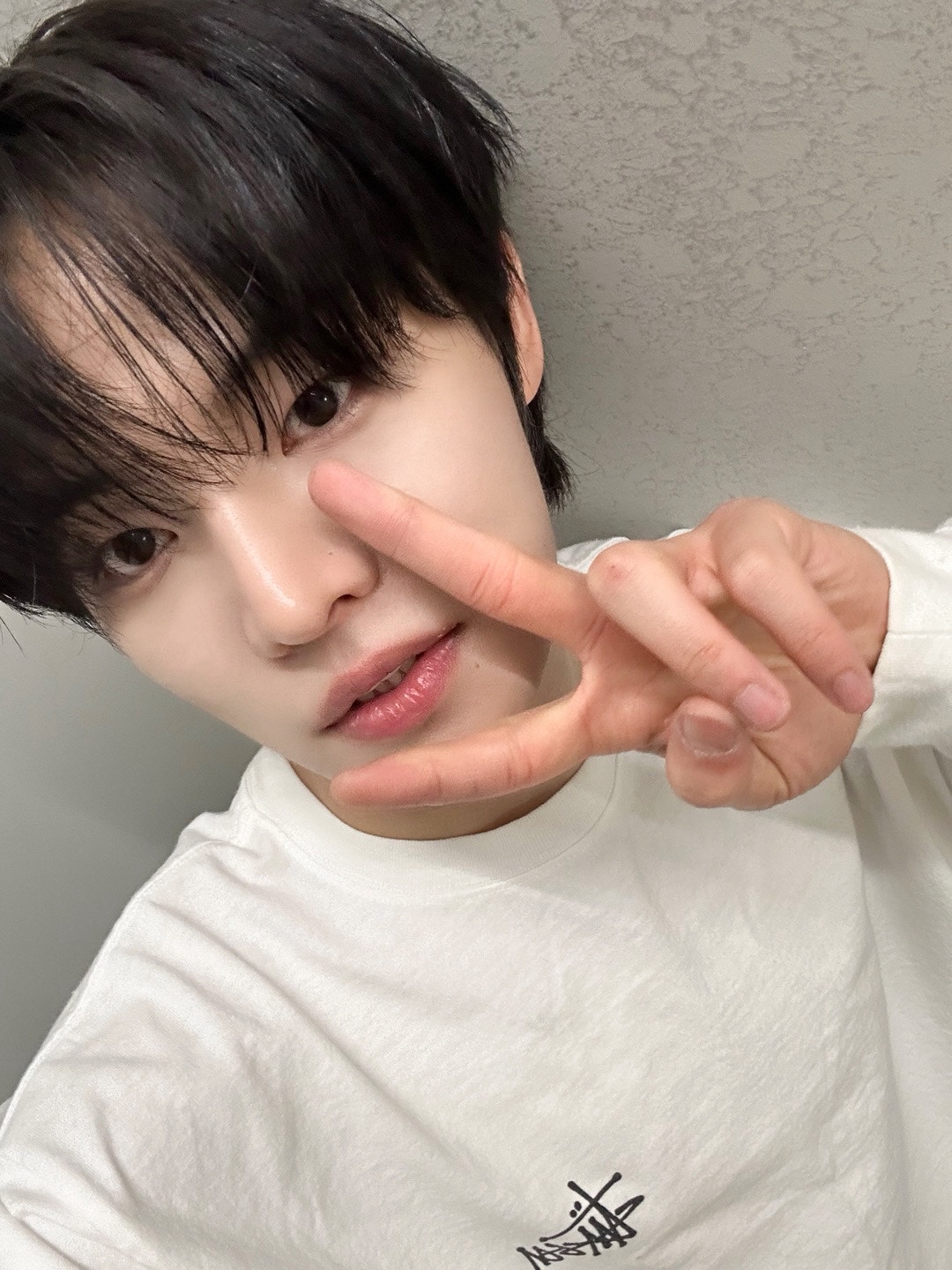 CLOSE YOUR EYES Community Post - 클로저 자? - JEON MINWOOK