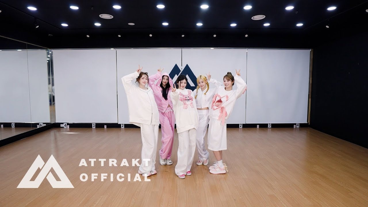 Weverse FIFTY FIFTY Media - FIFTY FIFTY (피프티피프티) 'Pookie' Dance Practice