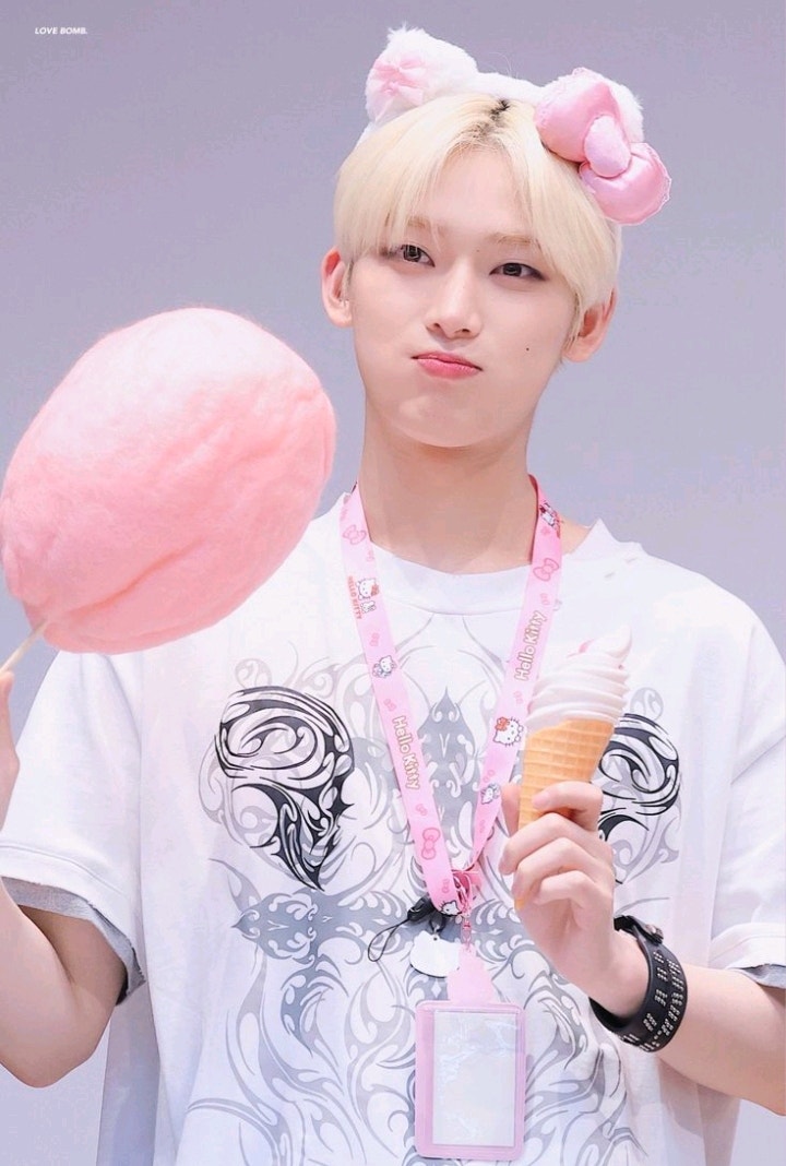 ENHYPEN Community Post - Sunoo you don't know you're so cute and ...