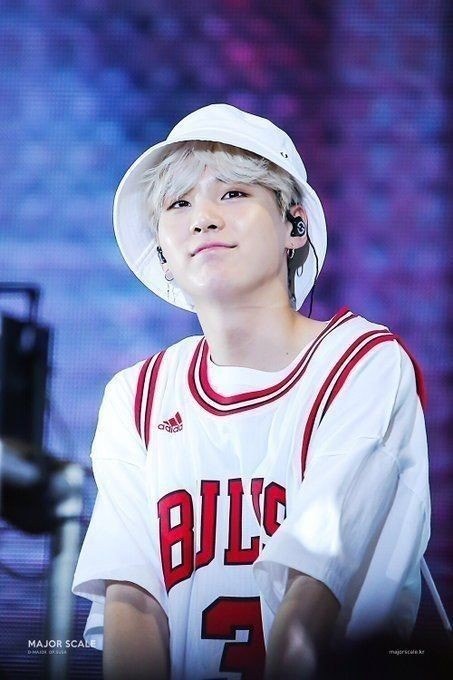 BTS Community Post - #to_suga 🤍💫