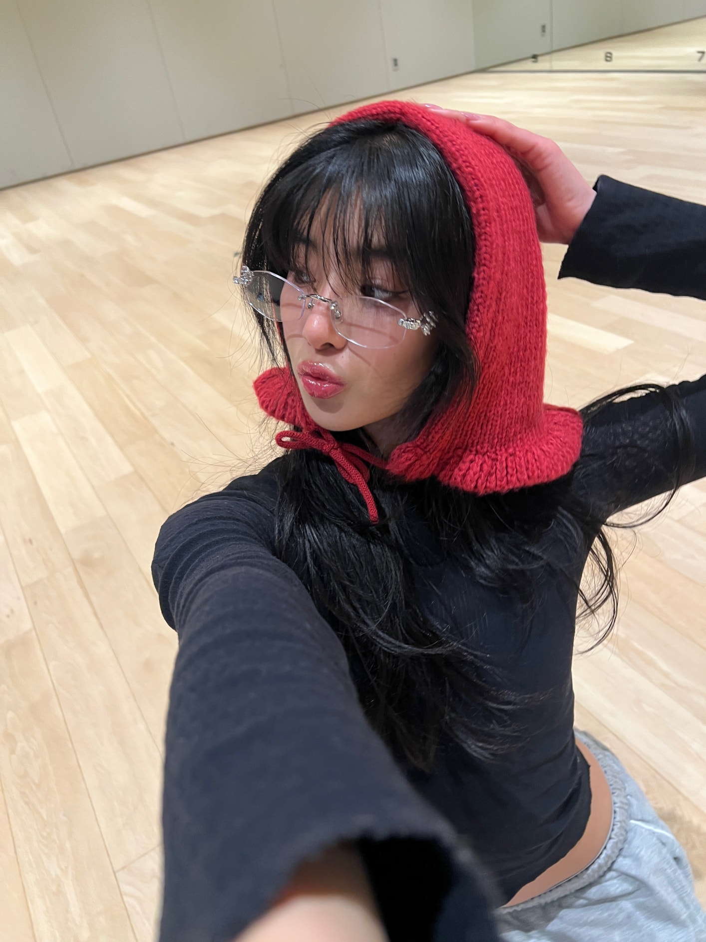 KATSEYE Community Post - have you streamed gnarly & pre-saved beautiful chaos today? cause I did ...