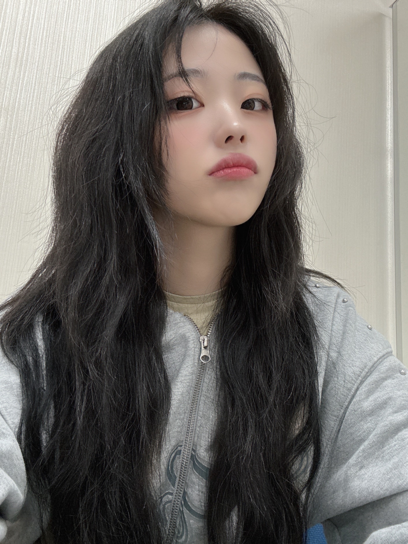 QWER Community Post - kcon!!! 너무너무 즐거웠어용..😻😻 오늘 엄청나게 크게 환호해주시던 미소녀 관객분들 덕분에 너무 행복했어요.. 일본소녀들 카와이 ...