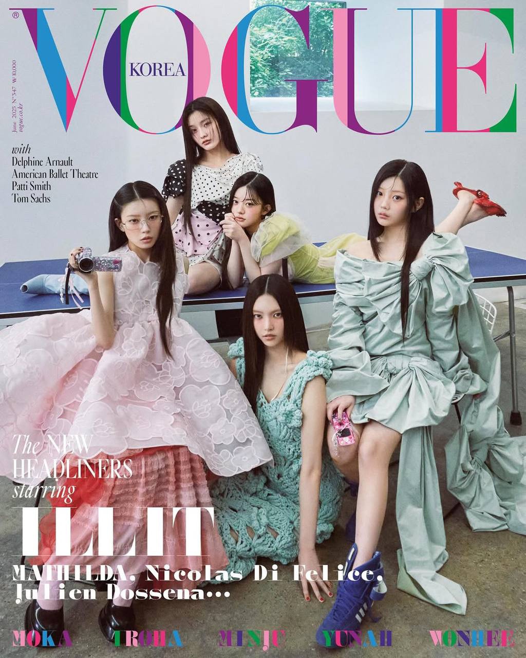 ILLIT Community Post - VOGUE KOREA The NEW HEADLINERS_ILLIT Special ...