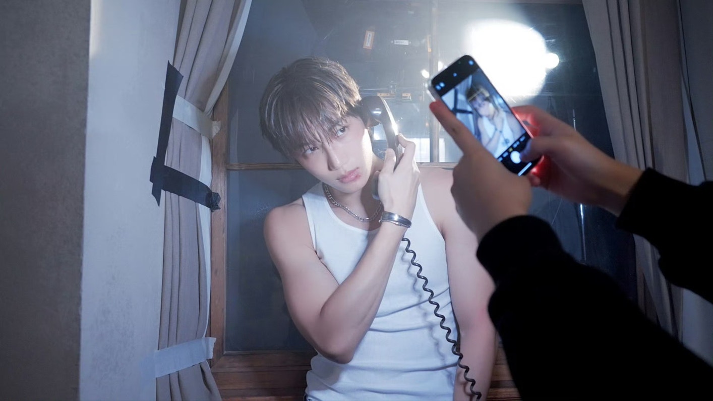 EXO Community Post - weareoneEXO各平台更新 KAI《Wait On Me》MV Behind The Scenes 【【EXO】KAI《Wait On Me ...