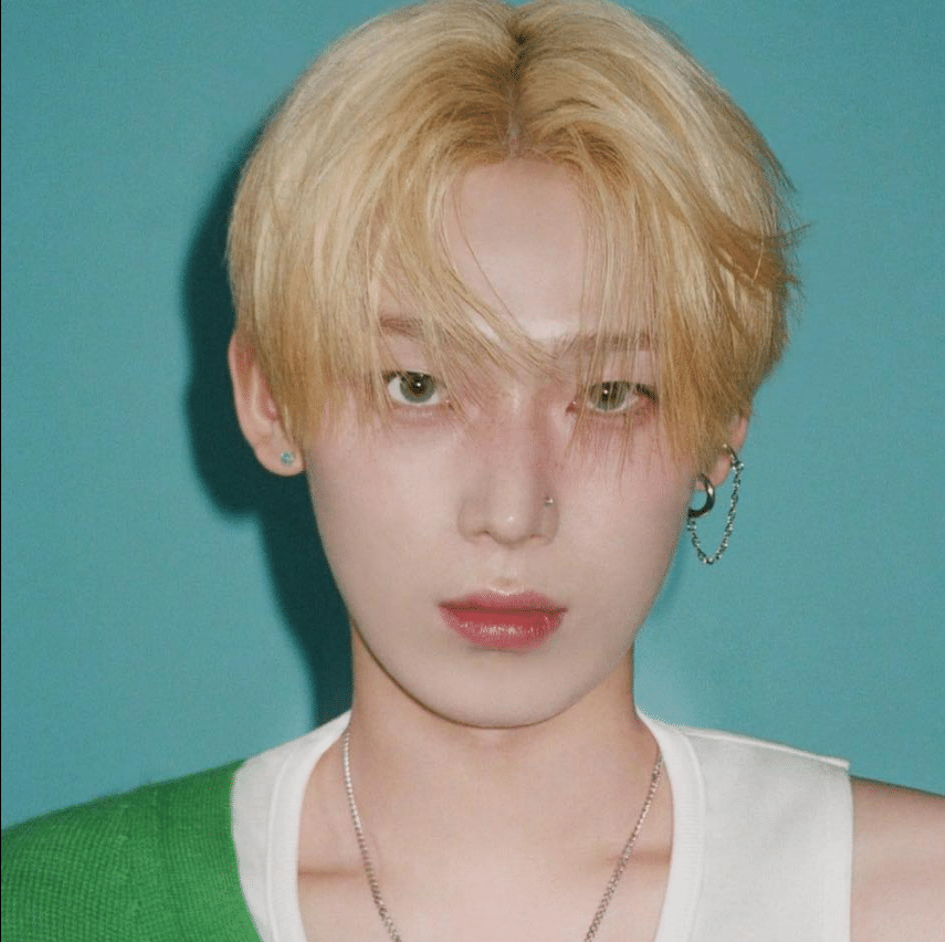 ENHYPEN Community Post - NOW i know why Jay like this photo