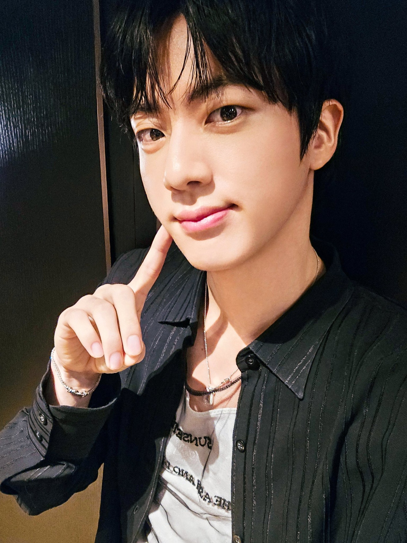 BTS Community Post - Atualização da conta do BTS no twitter 👤 BANGTAN ...