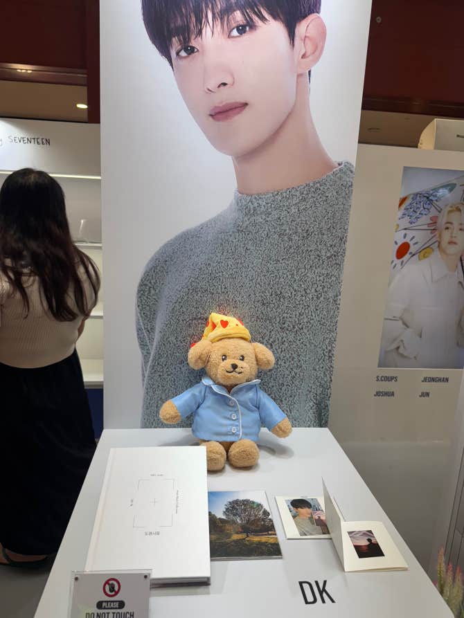 SEVENTEEN Community Post - went to sg’s svt artist made collection pop ...