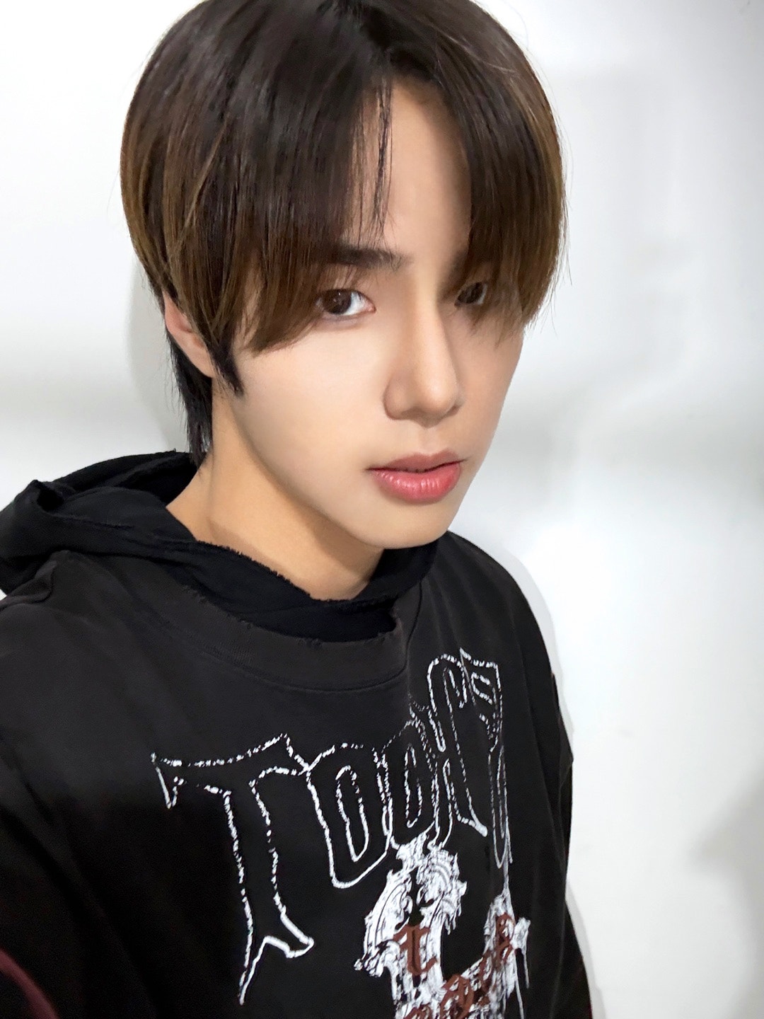 82MAJOR Community Post - 화난 거 아님! - HWANG SEONG BIN