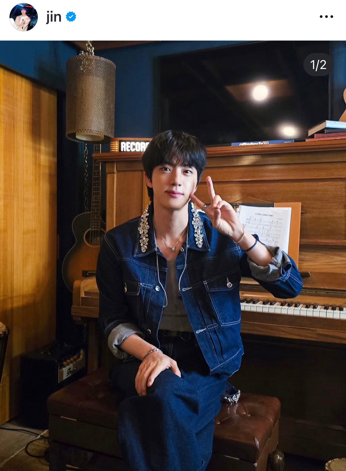 BTS Community Post - #dear_jin_from_army JINくんアンニョン💜 このところ ちょっと腹立つことがあったりして… 明るく😊楽しく 🥰JINismを目指し ...