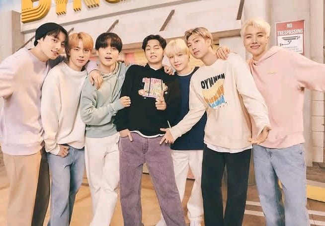 BTS Community Post - very strong connection between ARMY and BTS... 💜💜💜 ...