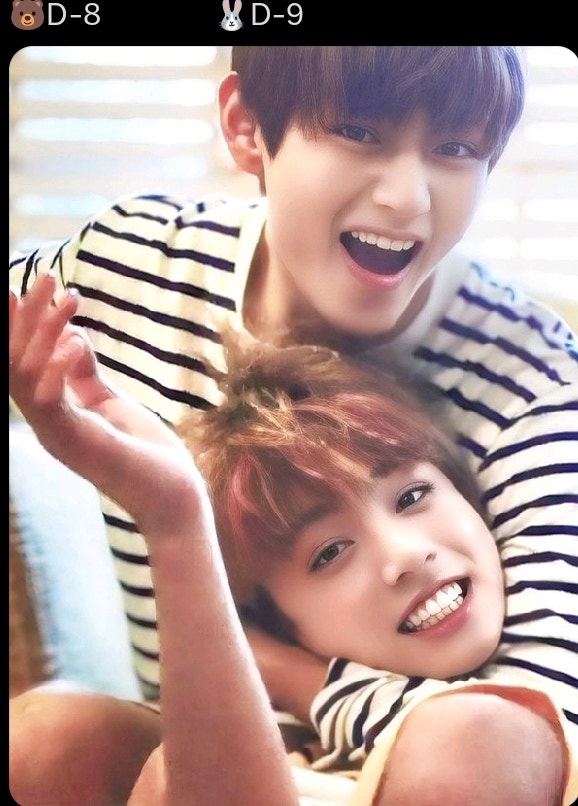 BTS Community Post - See Army's mr V sir Day 8 lift and mr jk sir day9 lift amm sooo happy Army ...
