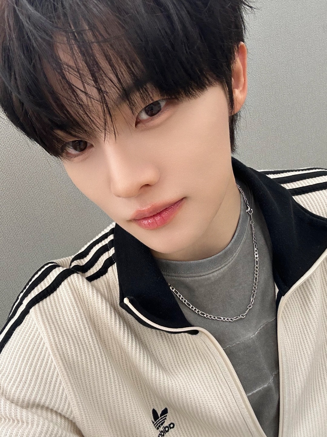 CLOSE YOUR EYES Community Post - 🫶 - JEON MINWOOK