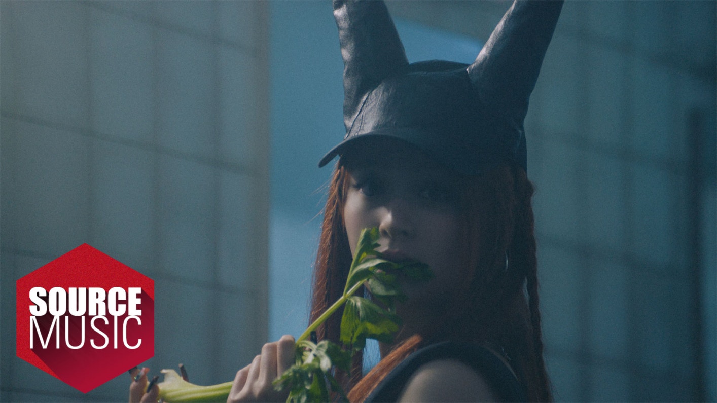 Weverse LE SSERAFIM Media - LE SSERAFIM (르세라핌) 'DIFFERENT' OFFICIAL MV TEASER