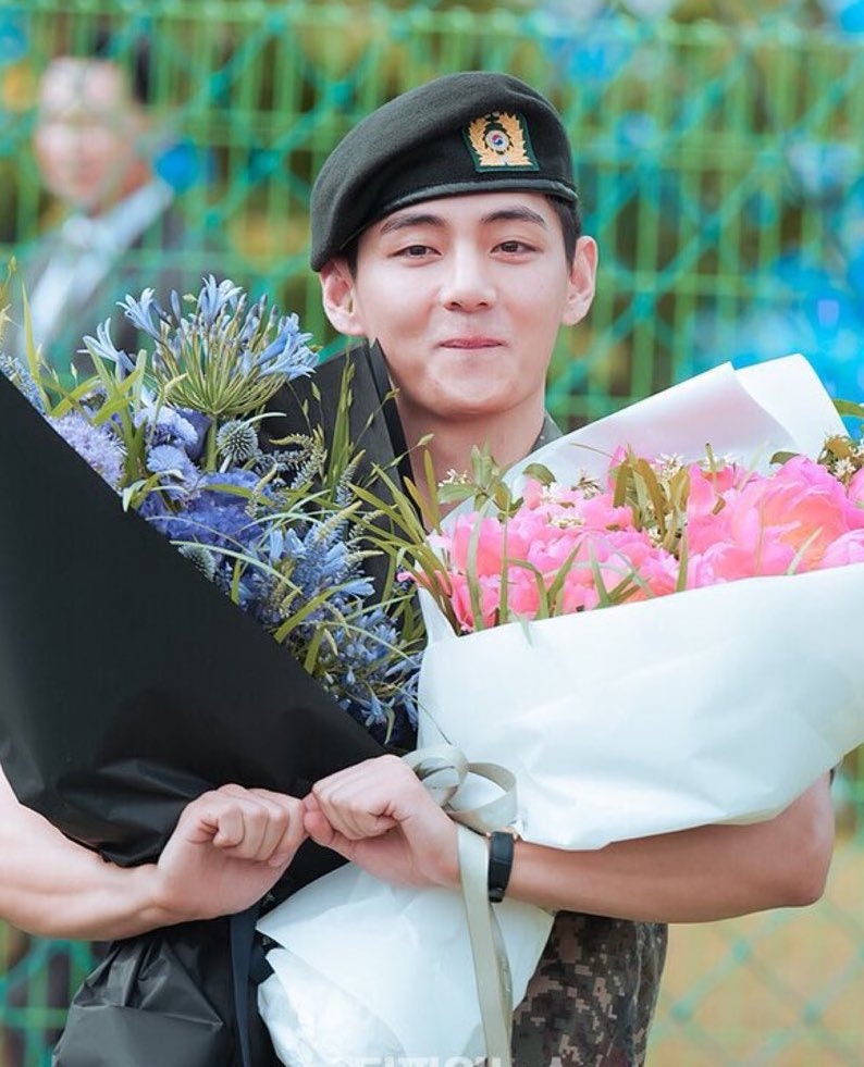 BTS Community Post - I'm Crying so much Captain🫶🎉💐 FINALLY!!!! CONGRATULATIONS SERGEANT KIM TAEHYUNG
