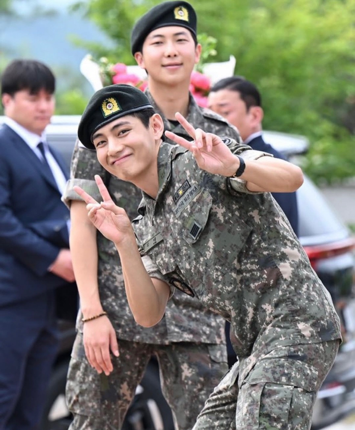 BTS Community Post - welcome home 🏡 leader ji and tiger ji 💜💜💜💜