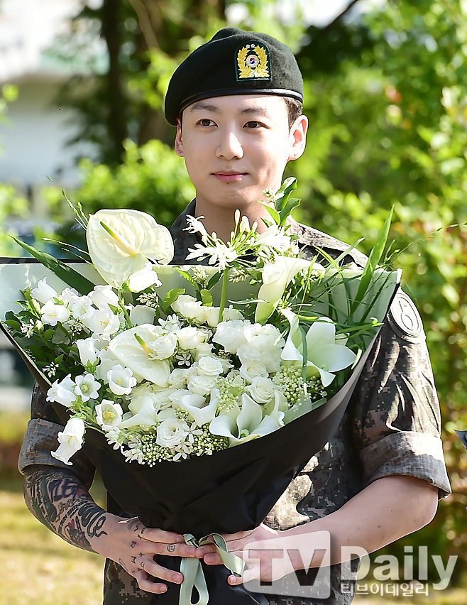 BTS Community Post - Welcome back, Jungkook! Your service has ended ...