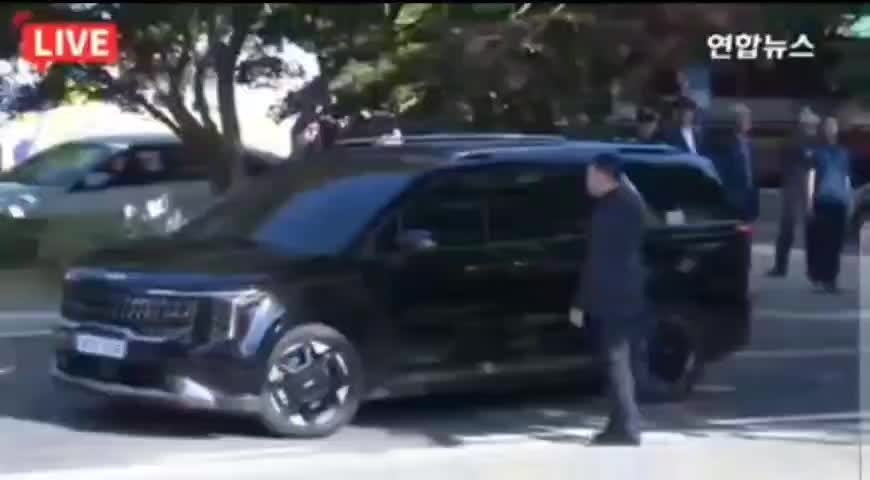 BTS Community Post - Welcome back Jikook 💜🫶🧿 . Both looking so cute ...