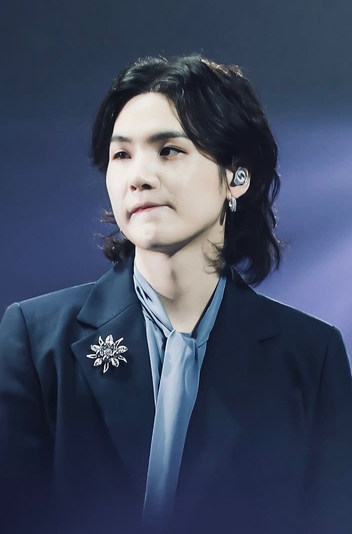 BTS Community Post - #suga D-9 💜💜💜💜💜💜💜🐱 Yoongi my dear, it's come to ...