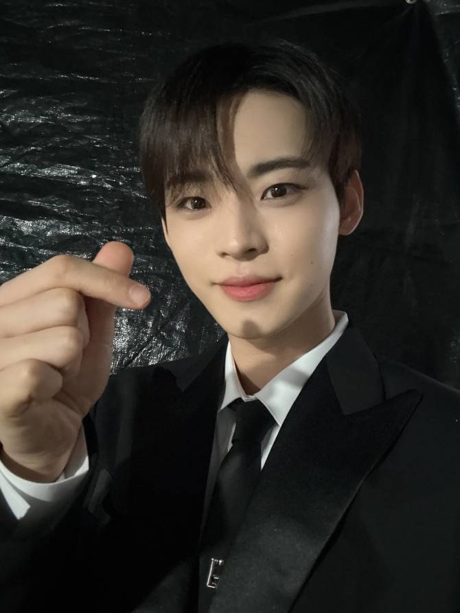 Onf Community Post 오랜만에 비 맞으면서 무대도 하고 엠씨도 했는데요 정말 즐거운 시간이였어요🙂 여수까지 먼