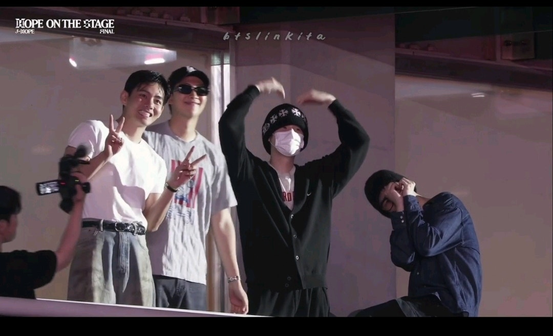 BTS Community Post - How precious and emotional😭💜 We are back😩💜 BTS is ...