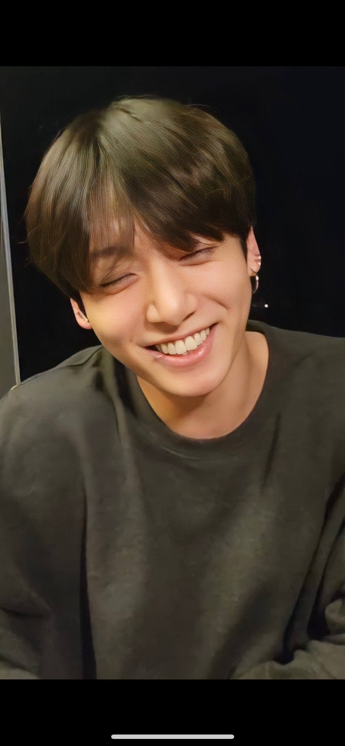 BTS Community Post - グゥちゃん🐰は何にも心配することない！ アミ がついてるよ！ だからいつも笑っててほしい😭💜 この ...