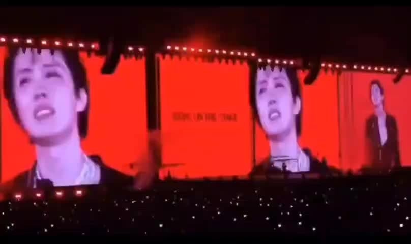 BTS Community Post - 💜💜💜🥺🥺 Hobi .. Jhope .. dont cry