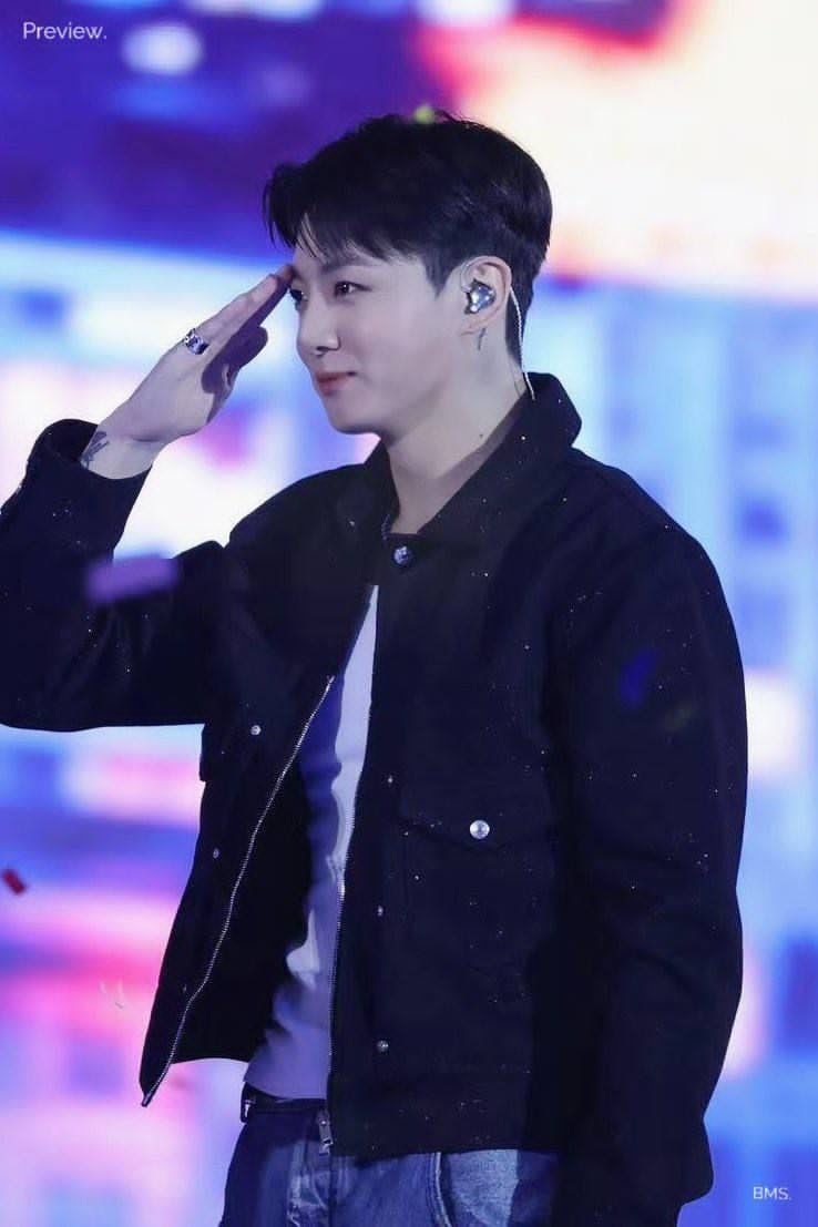 BTS Community Post - Jungkook we love you and it doesn't matter, your actions are always right ...