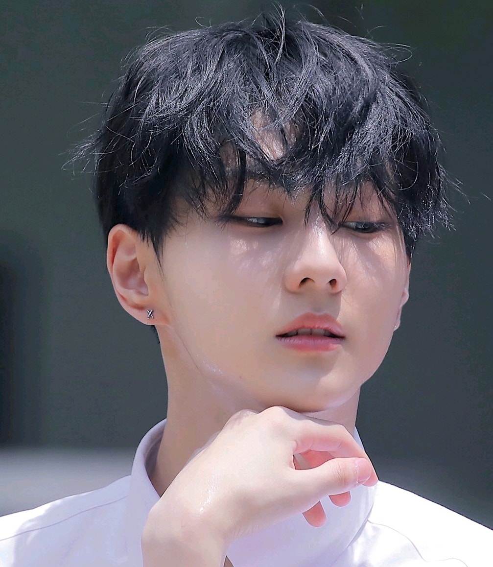 ENHYPEN Community Post - the most beautiful, graceful, adorable, charming man I have ever seen ☀️