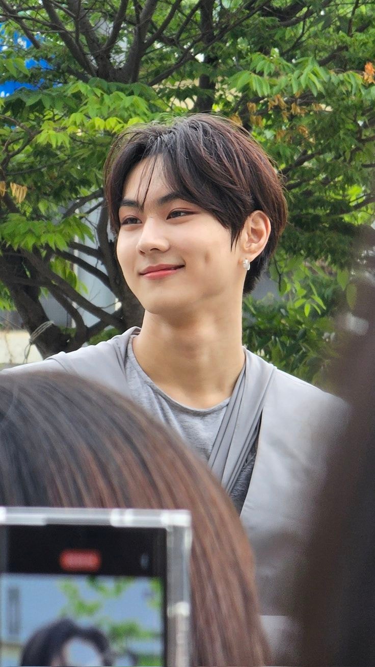 ENHYPEN Community Post - beautiful dimples ,beautiful smile, beautiful ...