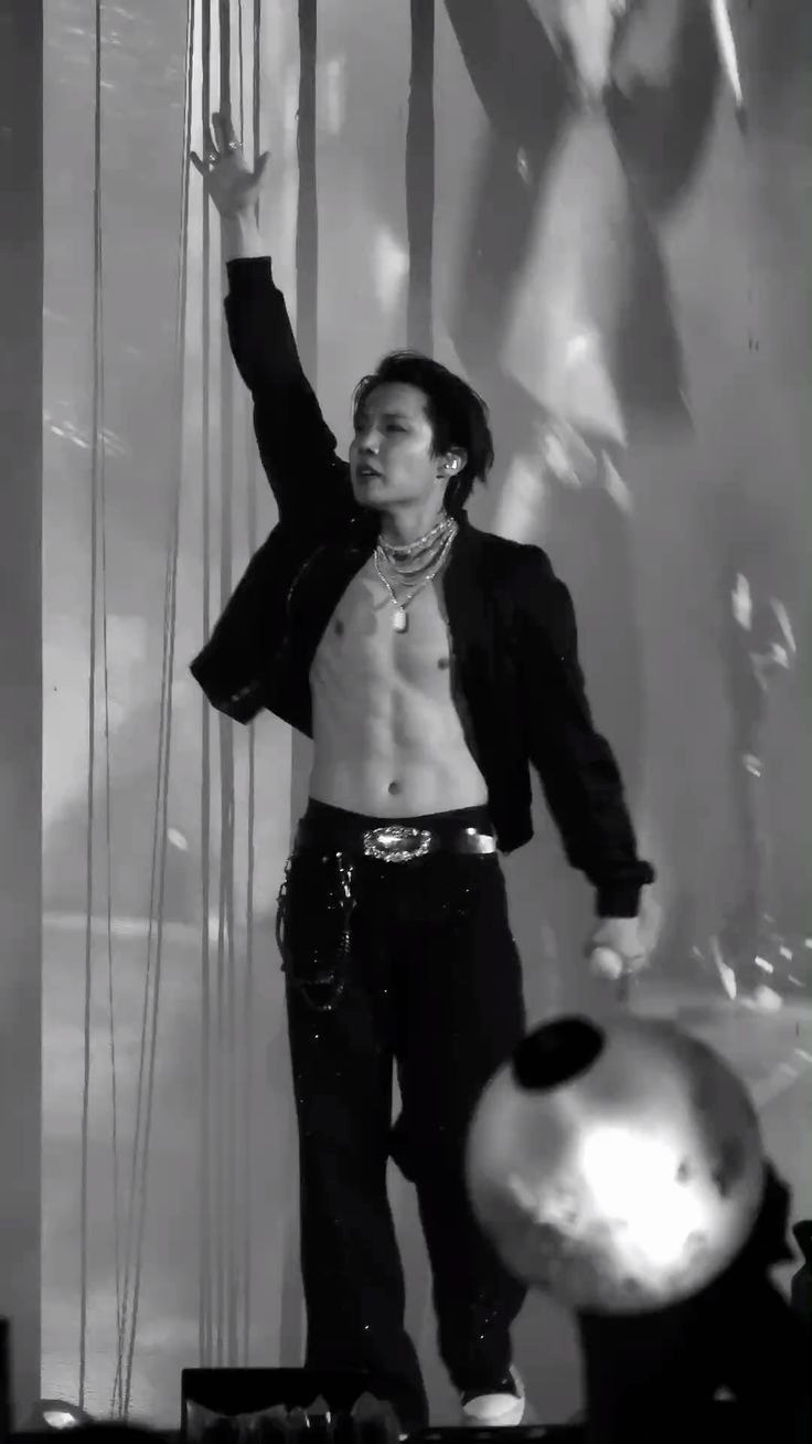 BTS Community Post - Killin It Man 🔥🔥