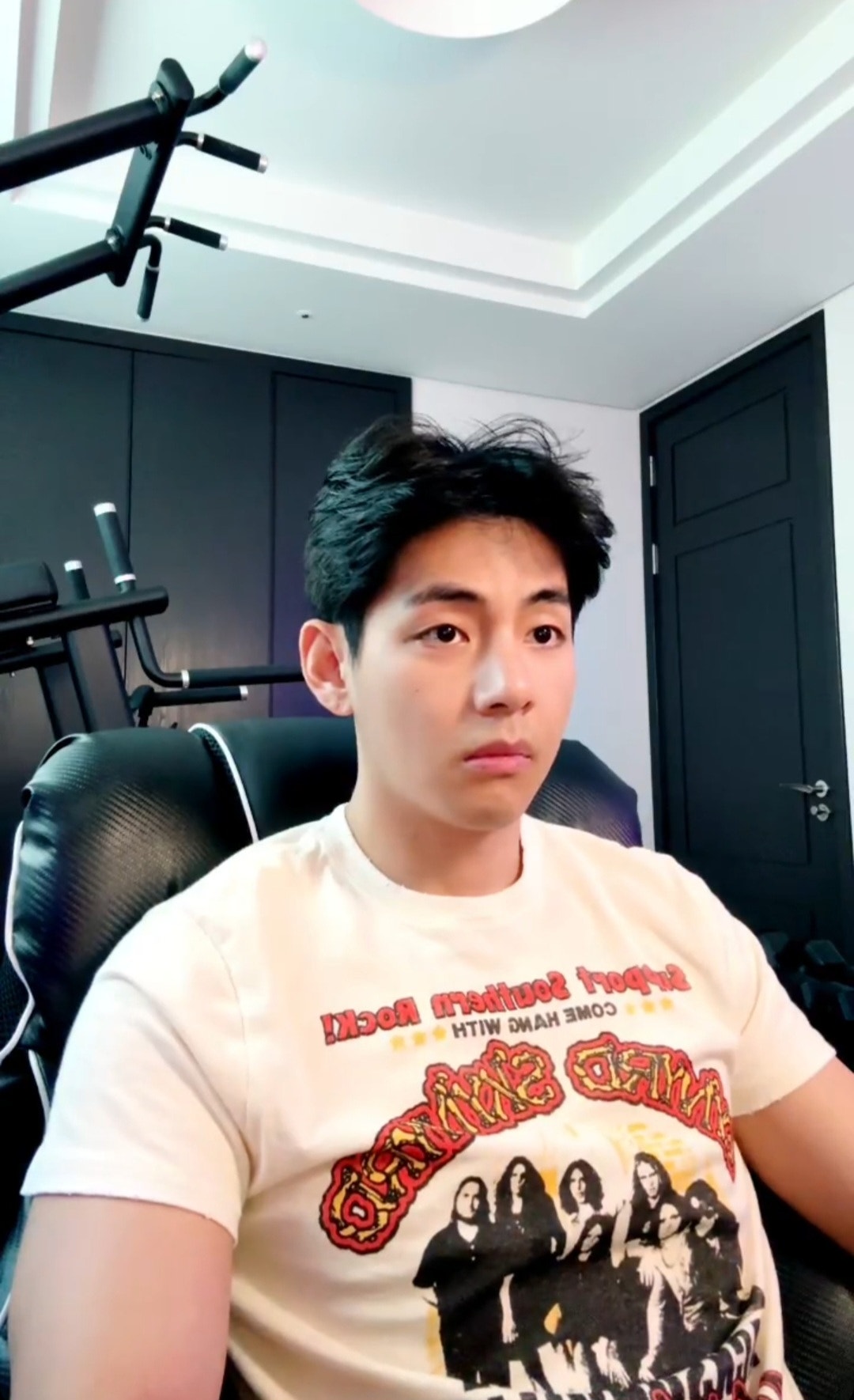 BTS Community Post - Baby Taehyung is intently playing a game. 🤣💜💜