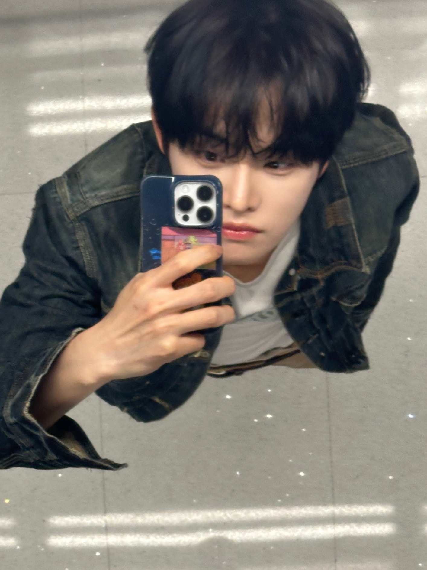 CLOSE YOUR EYES Community Post - 추리 실패! - JEON MINWOOK