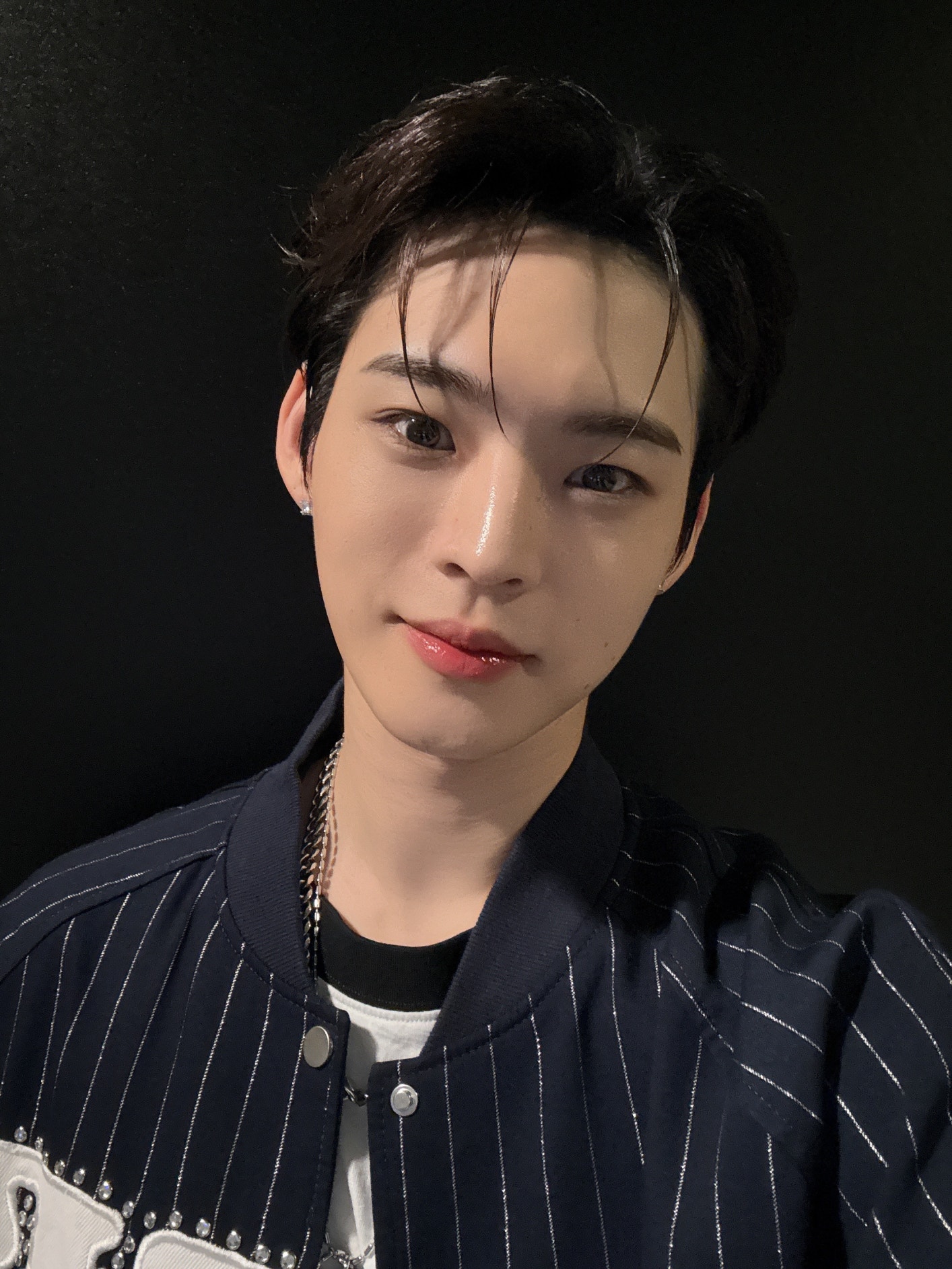 ONF Community Post - B1A4형들과 함께한 콘서트 너무 즐겁고 행복했습니다! 사랑합니다 FUSE들! 和B1A4 ...