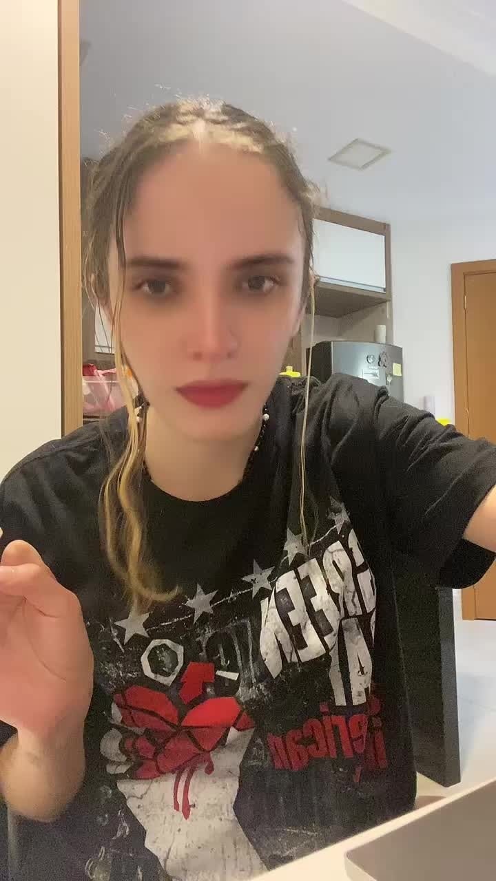 KATSEYE Community Post - HAND TUTORIAL FOR GABRIELA hey eyekons! Some ...