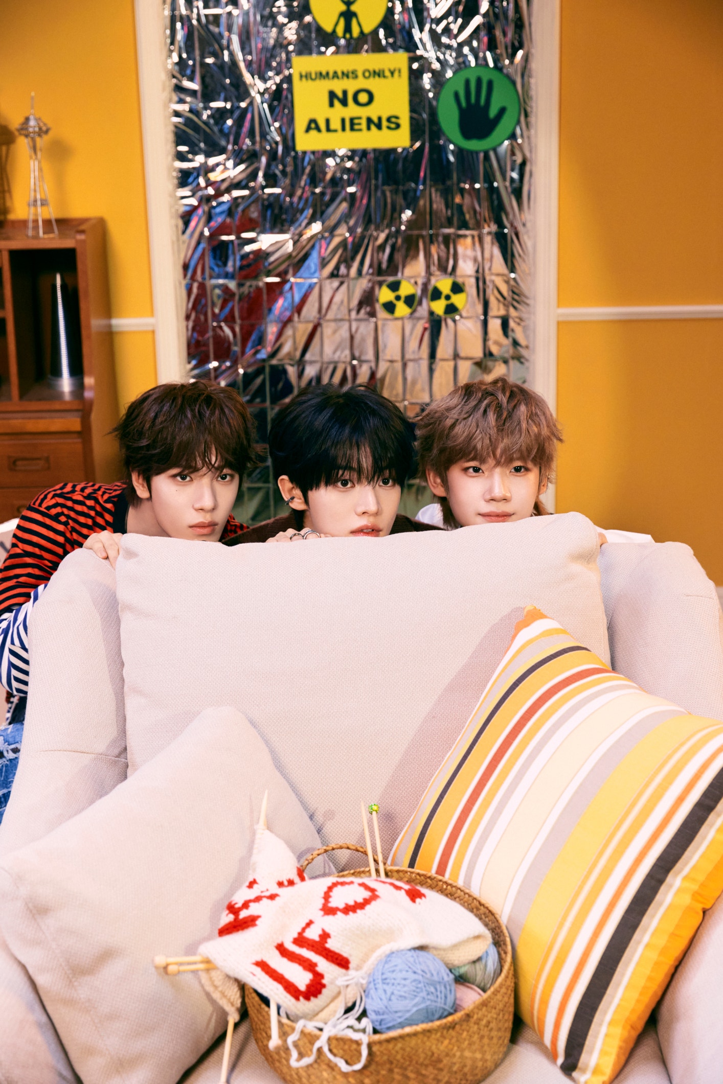 Weverse CLOSE YOUR EYES Image - CLOSE YOUR EYES ‘Snowy Summer’ Concept ...