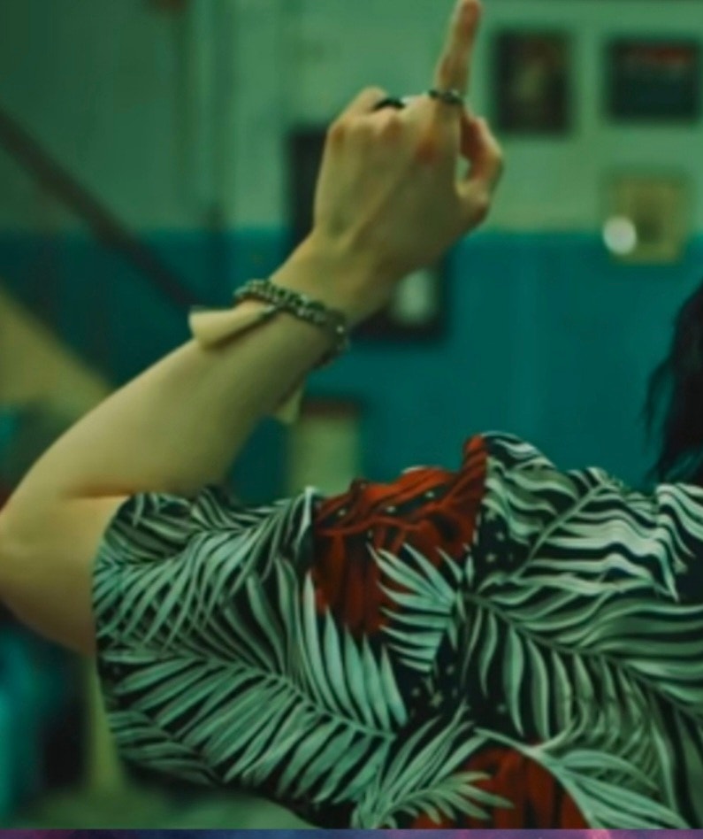 BTS Community Post - ユンギさん いっぱい聴くね🎶 今日も大好きです ありがとう 💙LOVE&PEACE 💙 #to ...