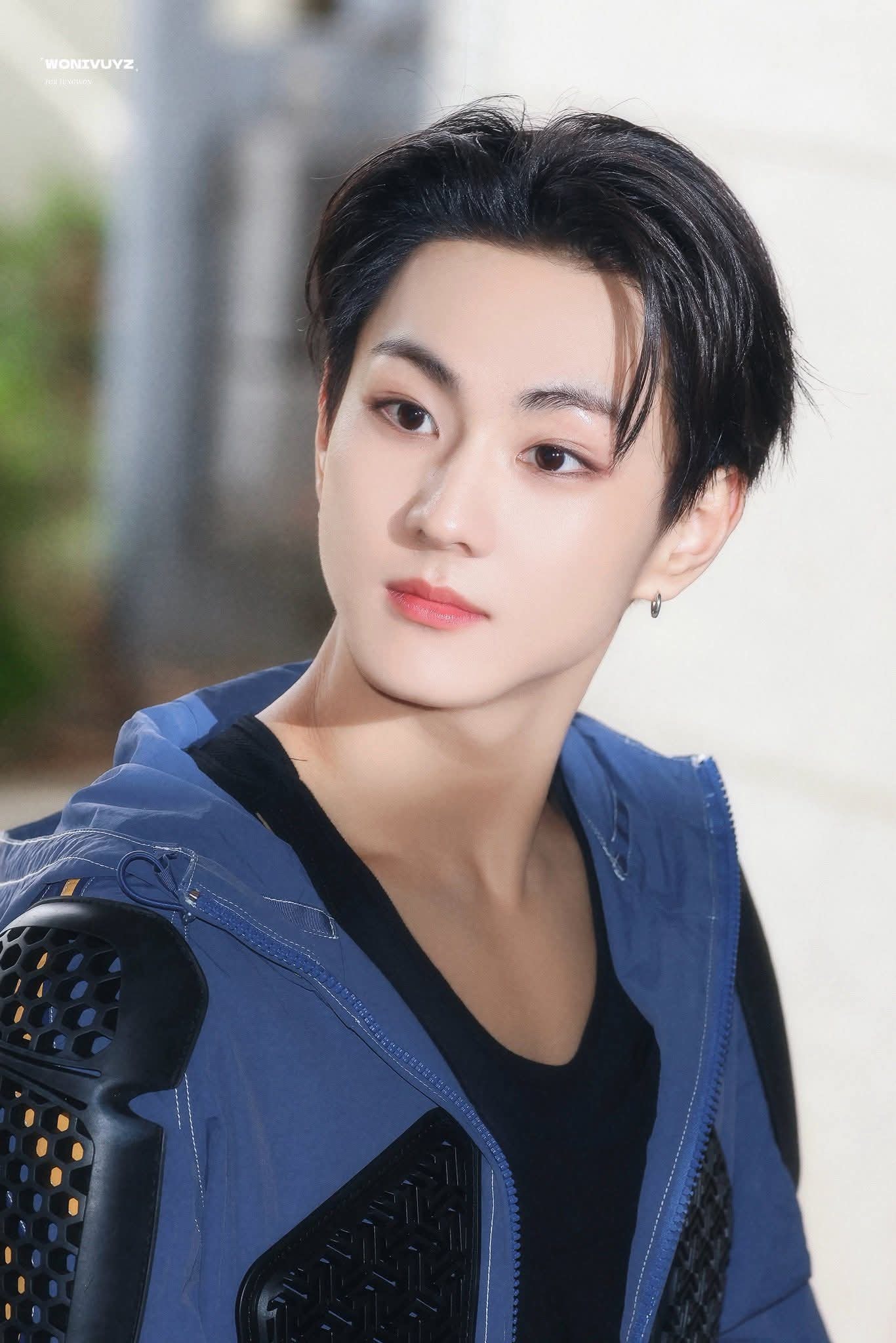 ENHYPEN Community Post - jungwon 🩵 🩷 cheer up for today na happy sunday ...