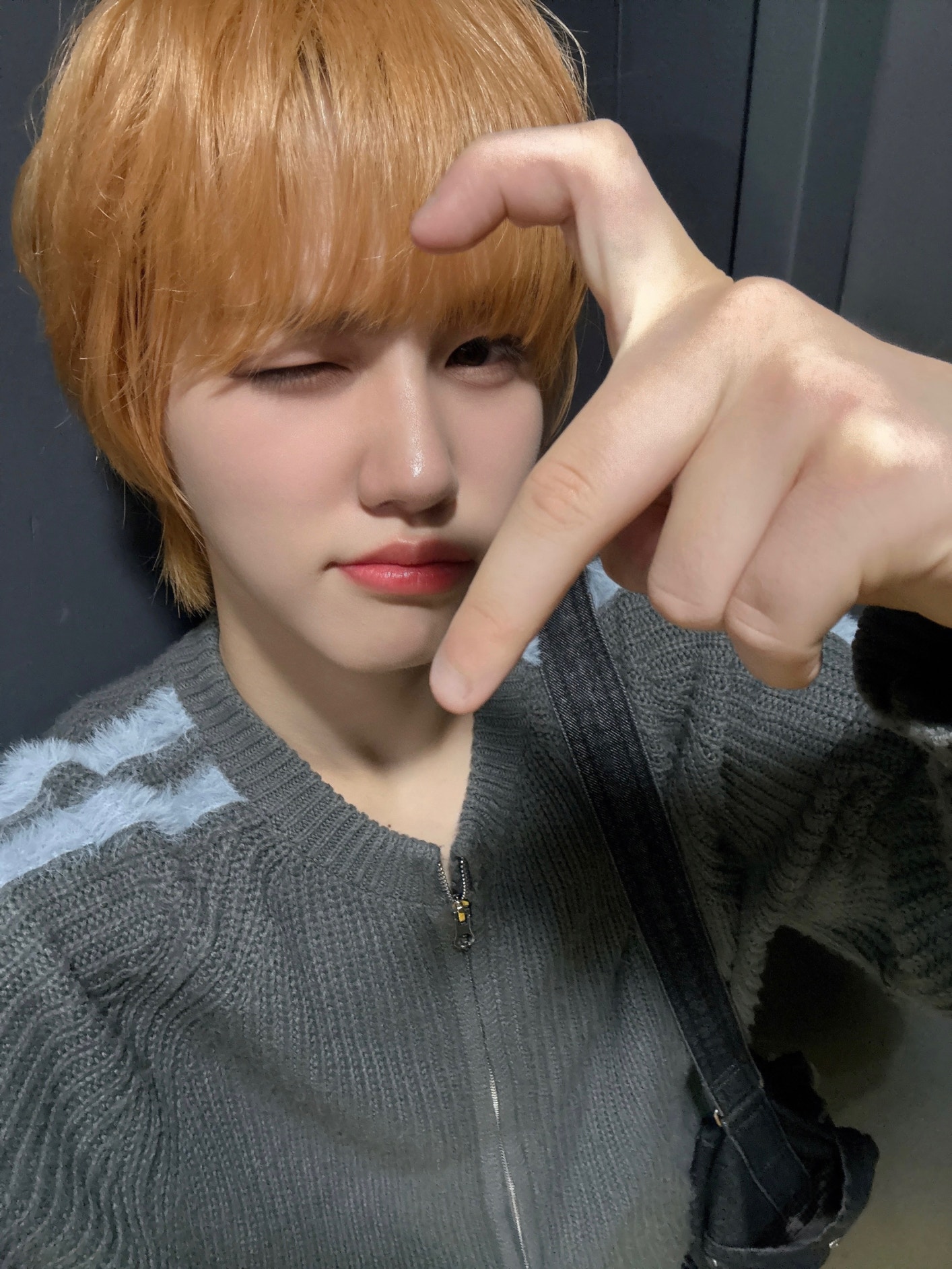 AHOF Community Post - 오랜만에 어흥🐯 - JUWON