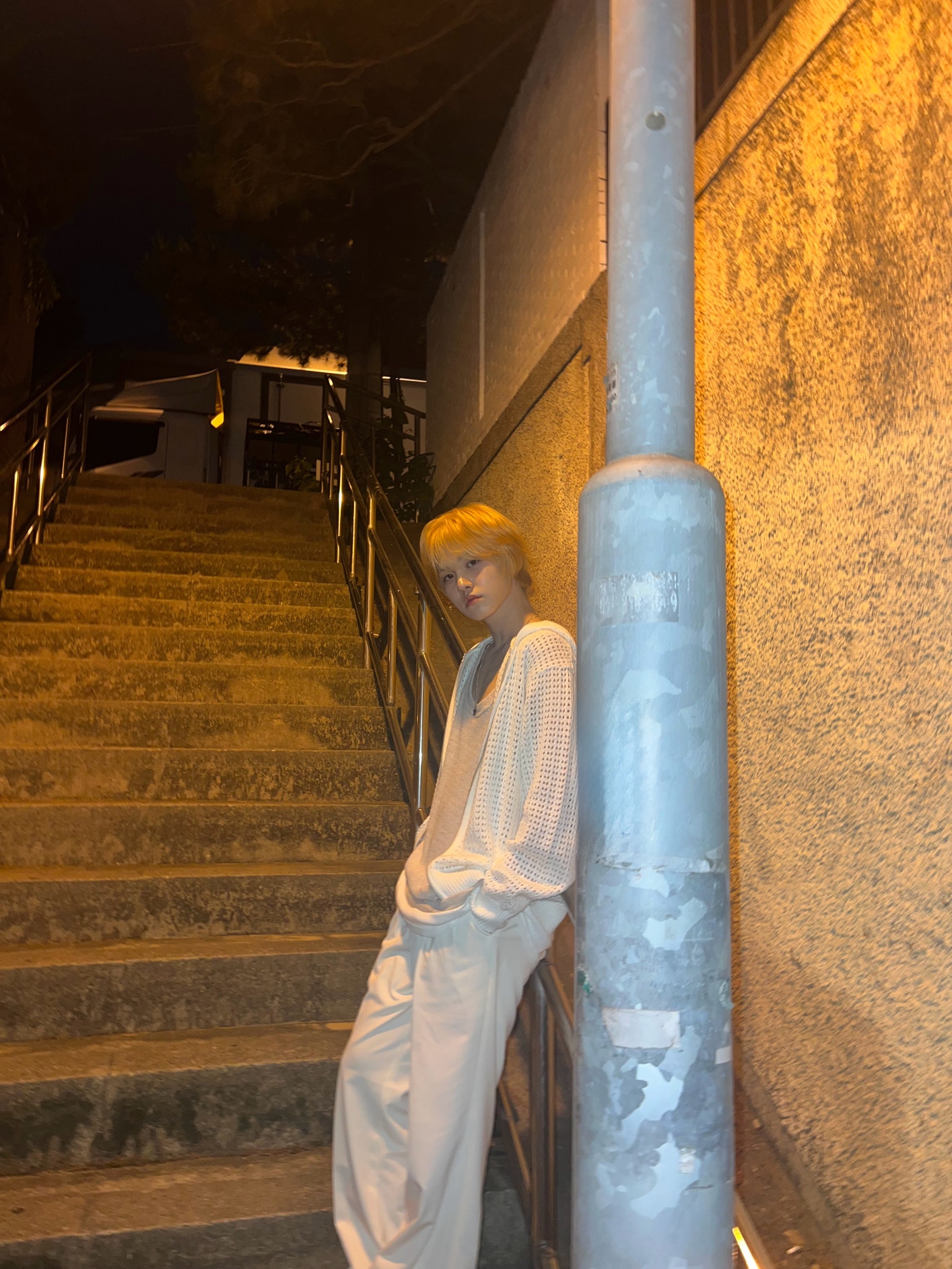 AHOF Community Post - 내일 보자💛 - JUWON