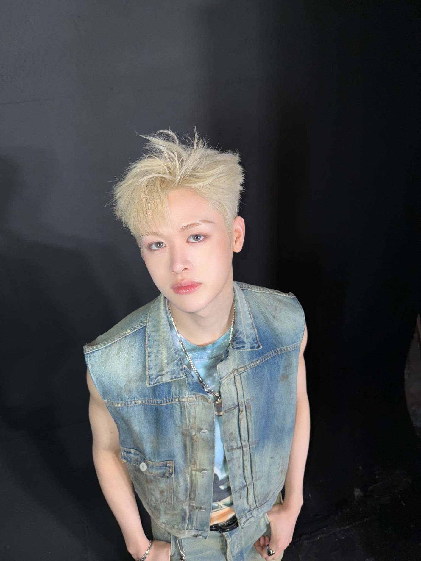 CLOSE YOUR EYES Community Post - 👻👻👻 - MA JINGXIANG